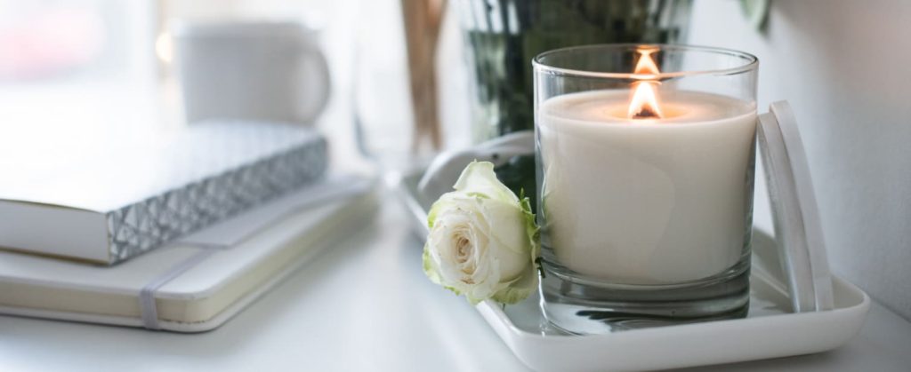 Handy little accessories for the perfect candle experience | Blog